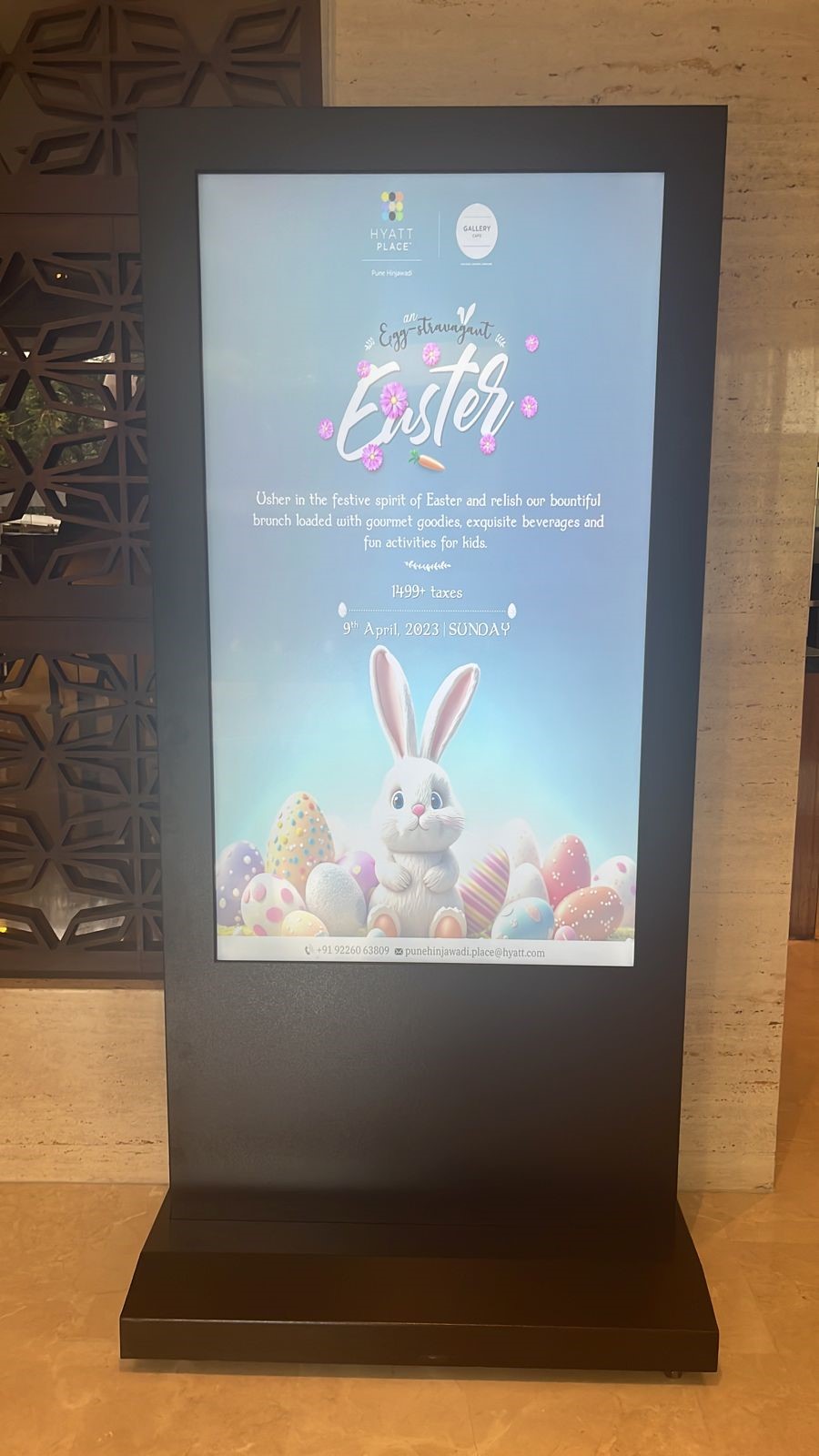 LED Standee for 5-Star Hotel