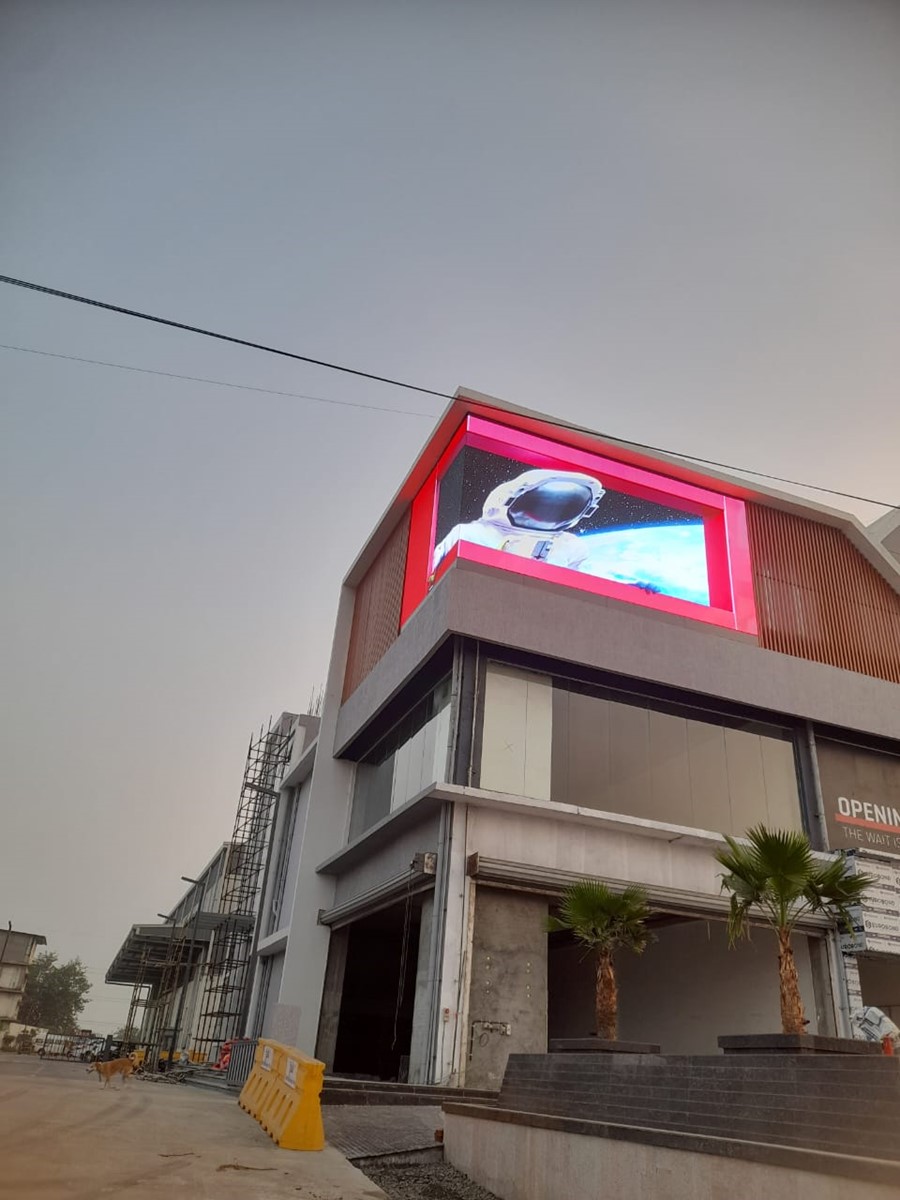 Bhumi World L Shape Outdoor LED Screen