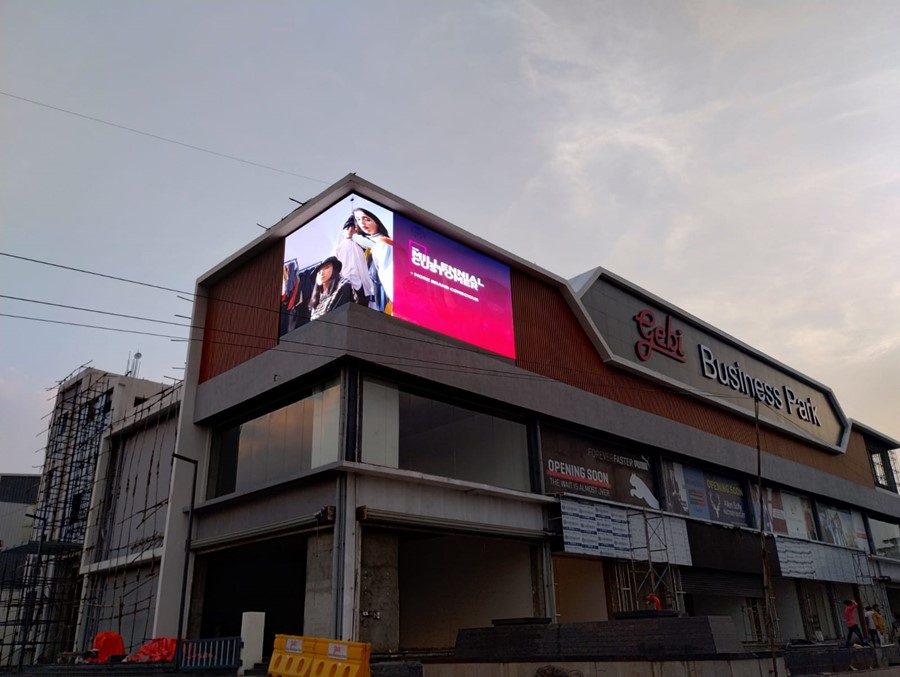 Bhumi World L Shape Outdoor LED Screen